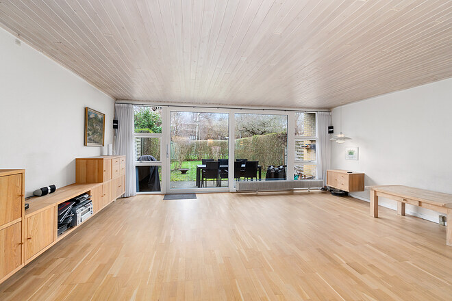 Kielshøj 206, 3520 Farum | Irving Jensen & Co.